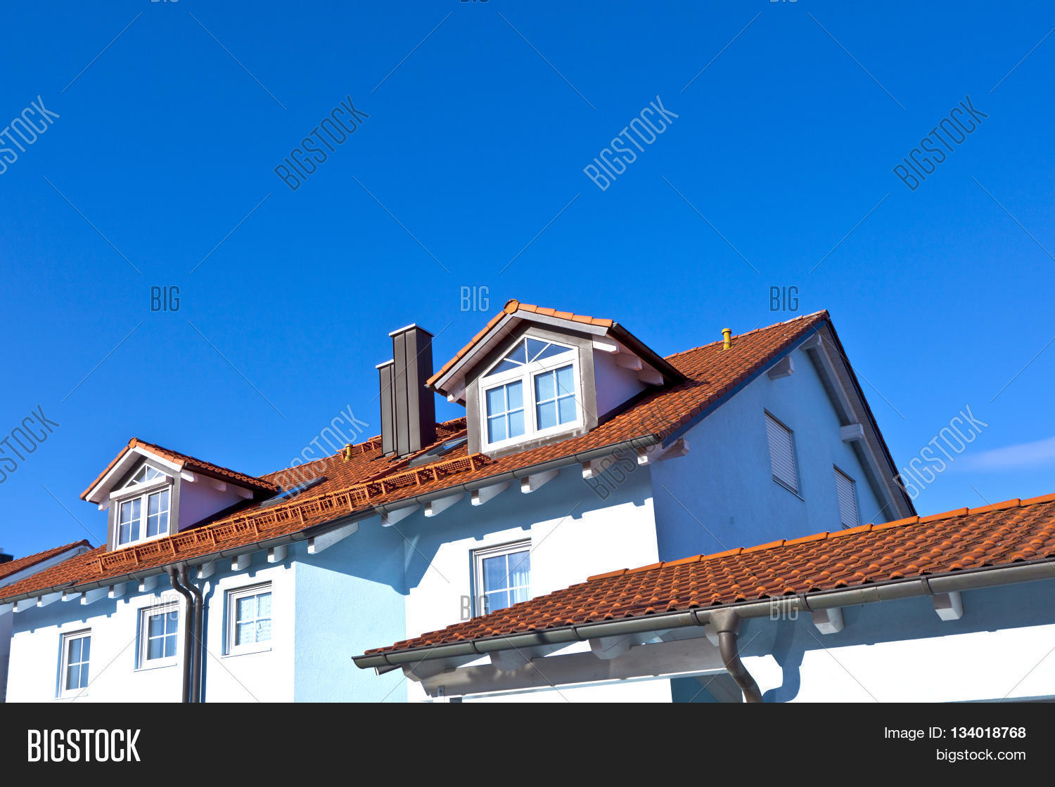 Generic Family Home Image & Photo (Free Trial) | Bigstock