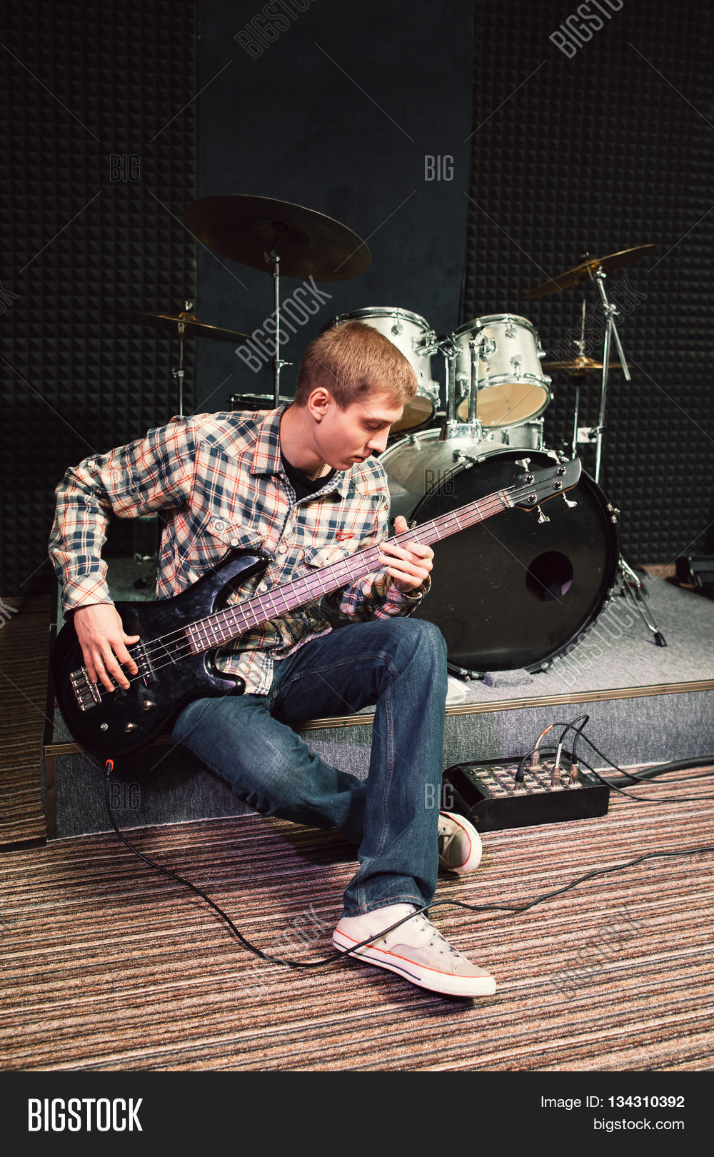 Bass Guitar Player Image & Photo (Free Trial) | Bigstock