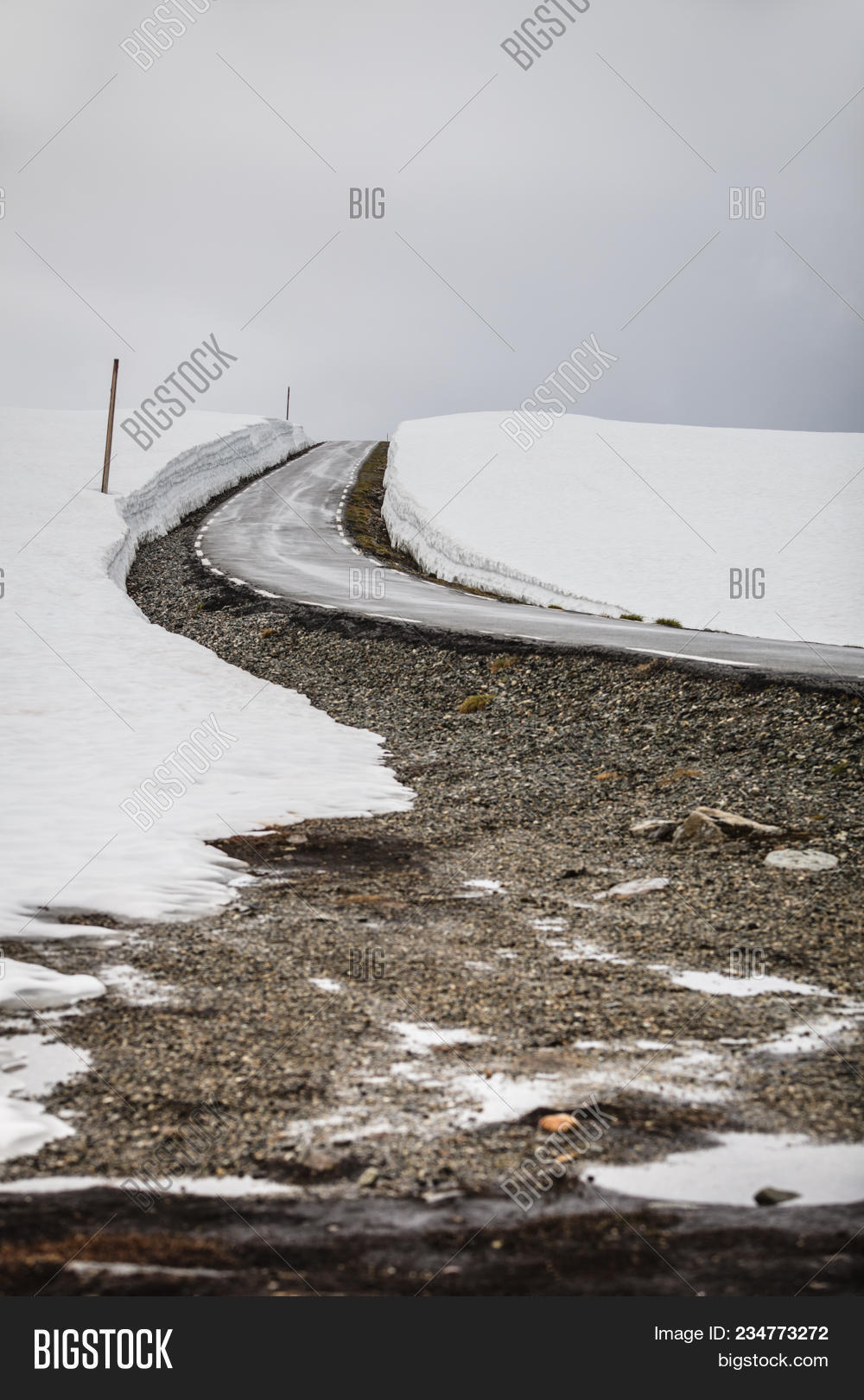 Snowfield Mountain Image & Photo (Free Trial) | Bigstock