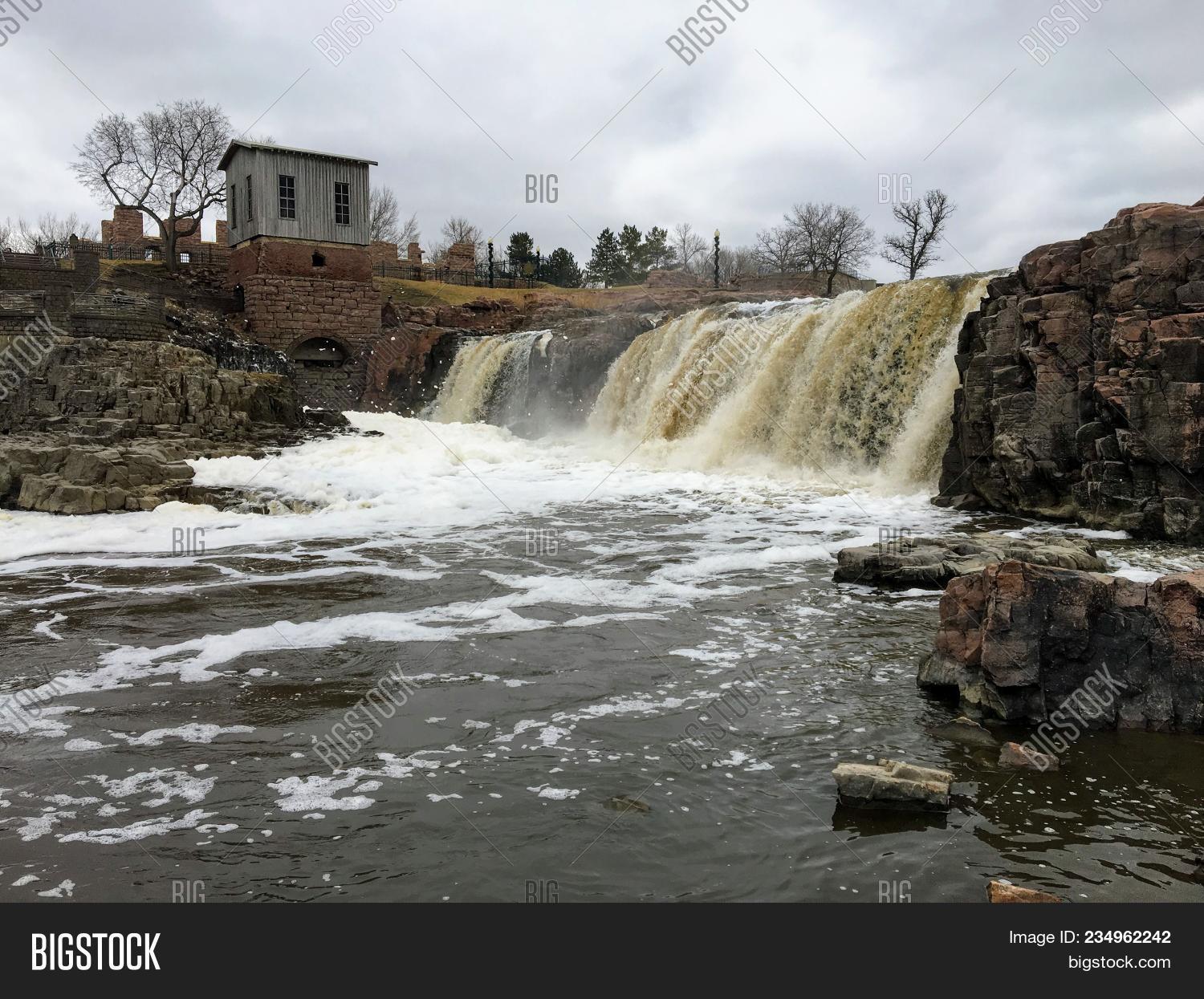 Big Sioux River Flows Image & Photo (Free Trial) | Bigstock