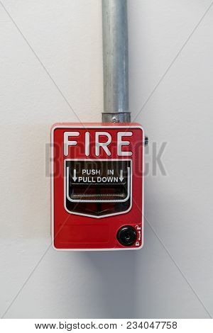 Push Pull Down Switch Image & Photo (Free Trial) | Bigstock