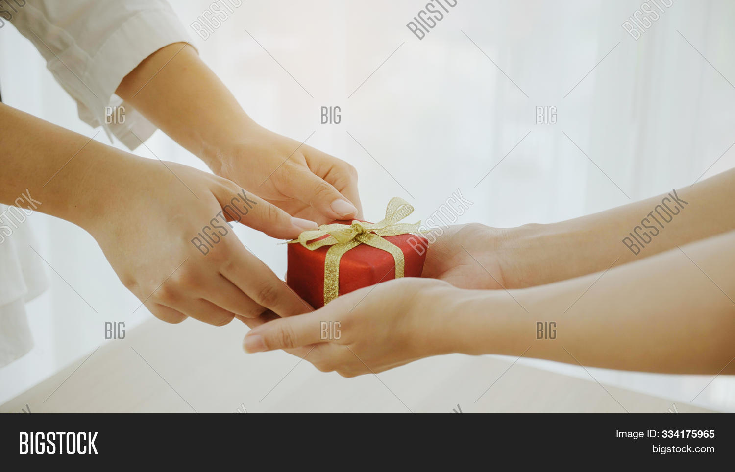 Close Hand Sending Image & Photo (Free Trial) | Bigstock
