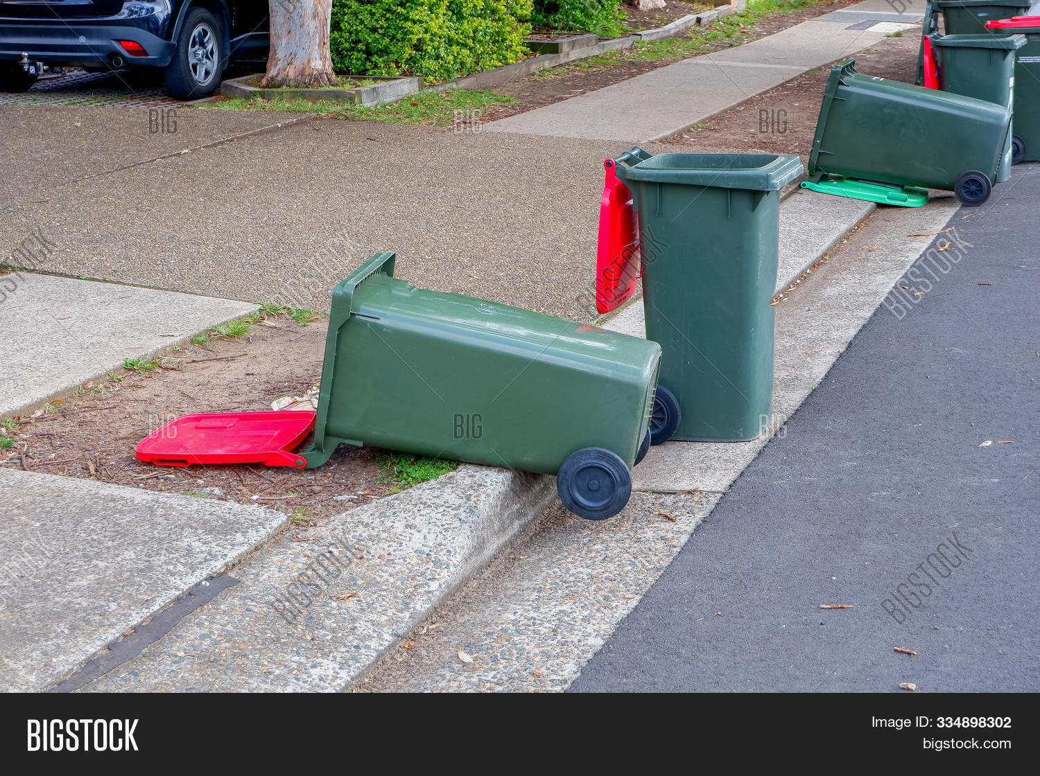 Australian Garbage Image & Photo (Free Trial) | Bigstock
