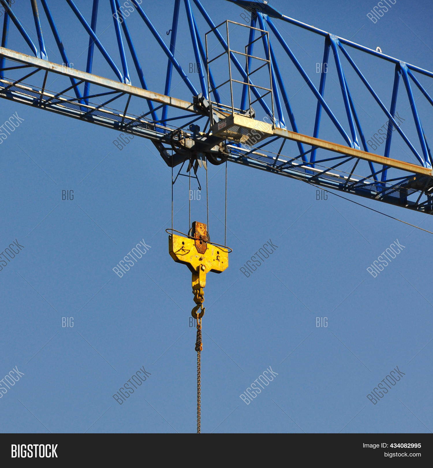 Steel Hoisting Image & Photo (Free Trial) | Bigstock