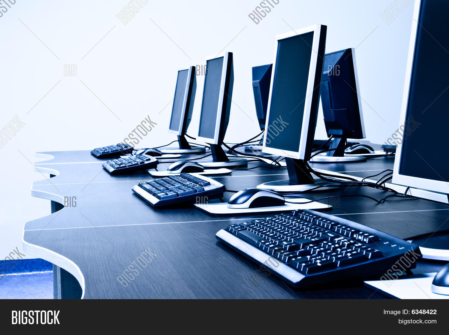 Computers Workplace Image & Photo (Free Trial) | Bigstock