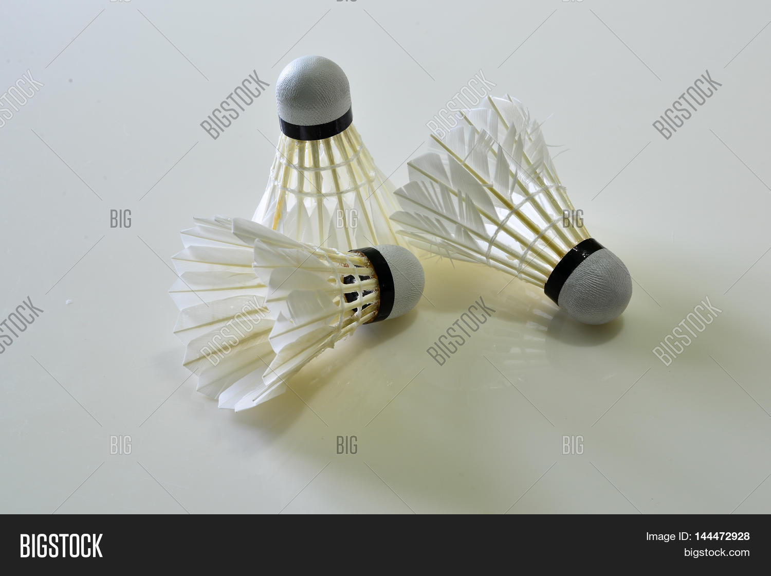Shuttle Cock Badminton Image & Photo (Free Trial) | Bigstock