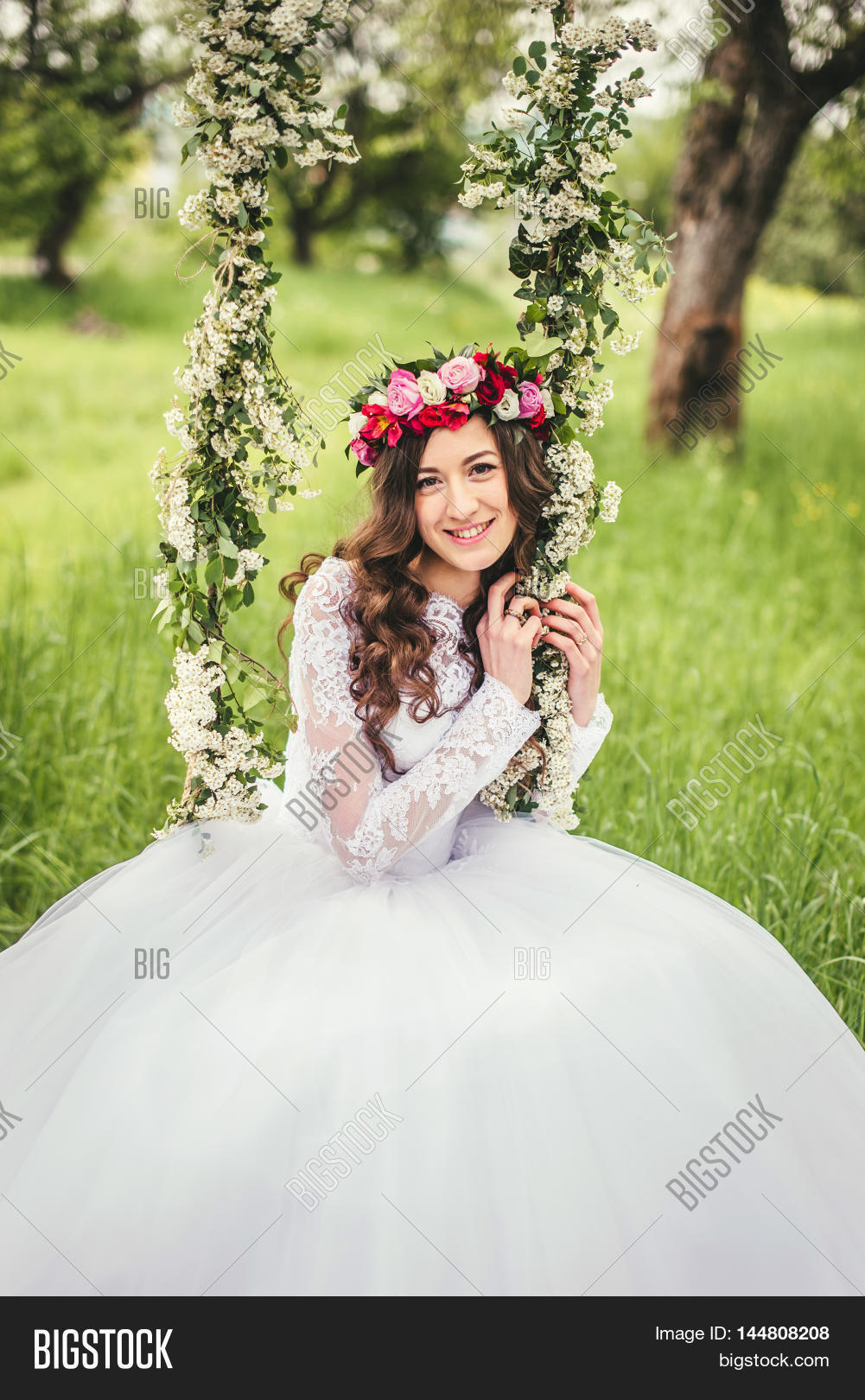 Beautiful Bride Flower Image & Photo (Free Trial) | Bigstock