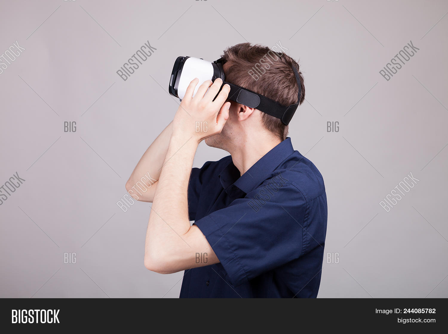 Young Man Wearing Vr Image & Photo (Free Trial) | Bigstock