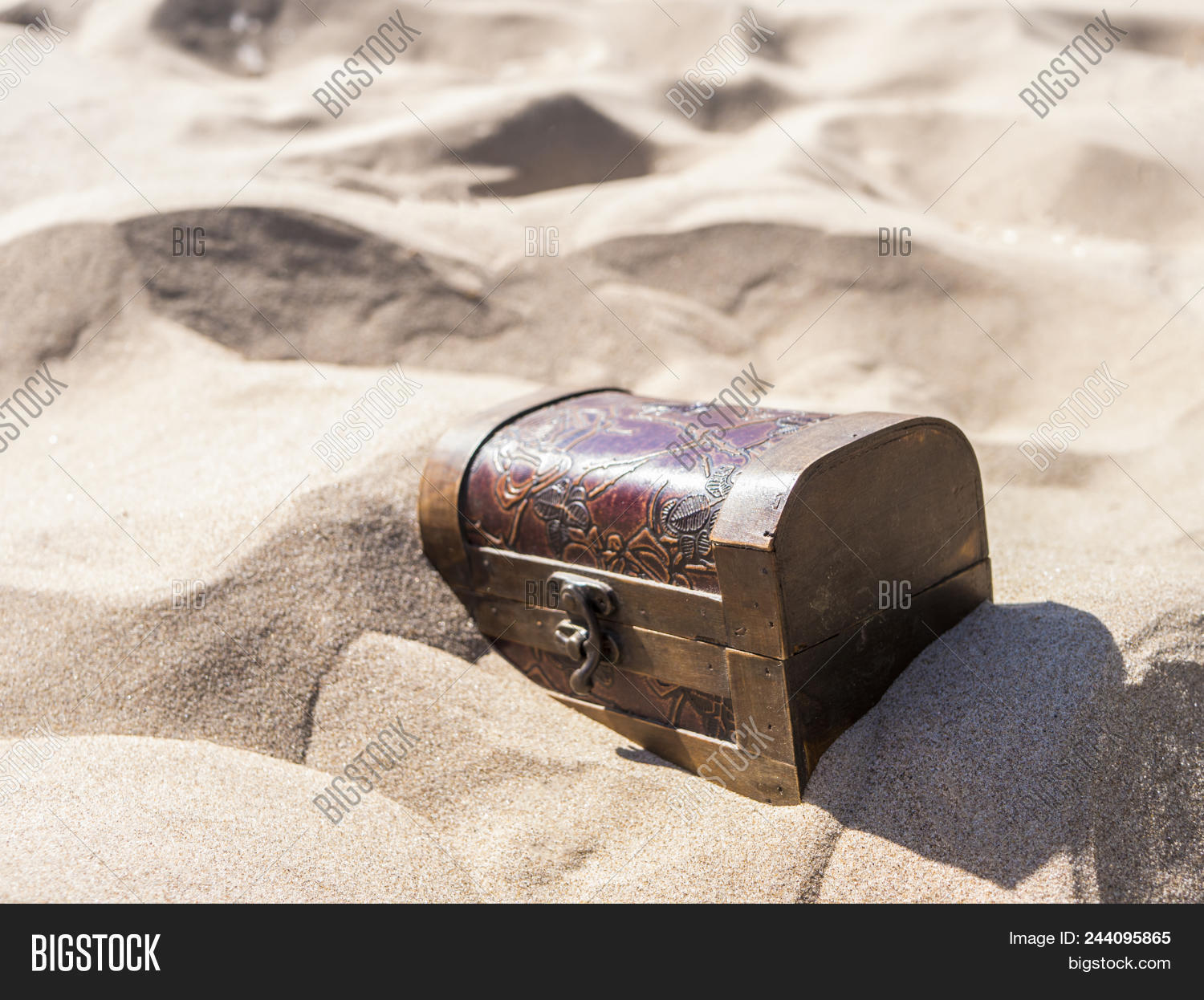 Locked Treasure Case Image & Photo (Free Trial) | Bigstock