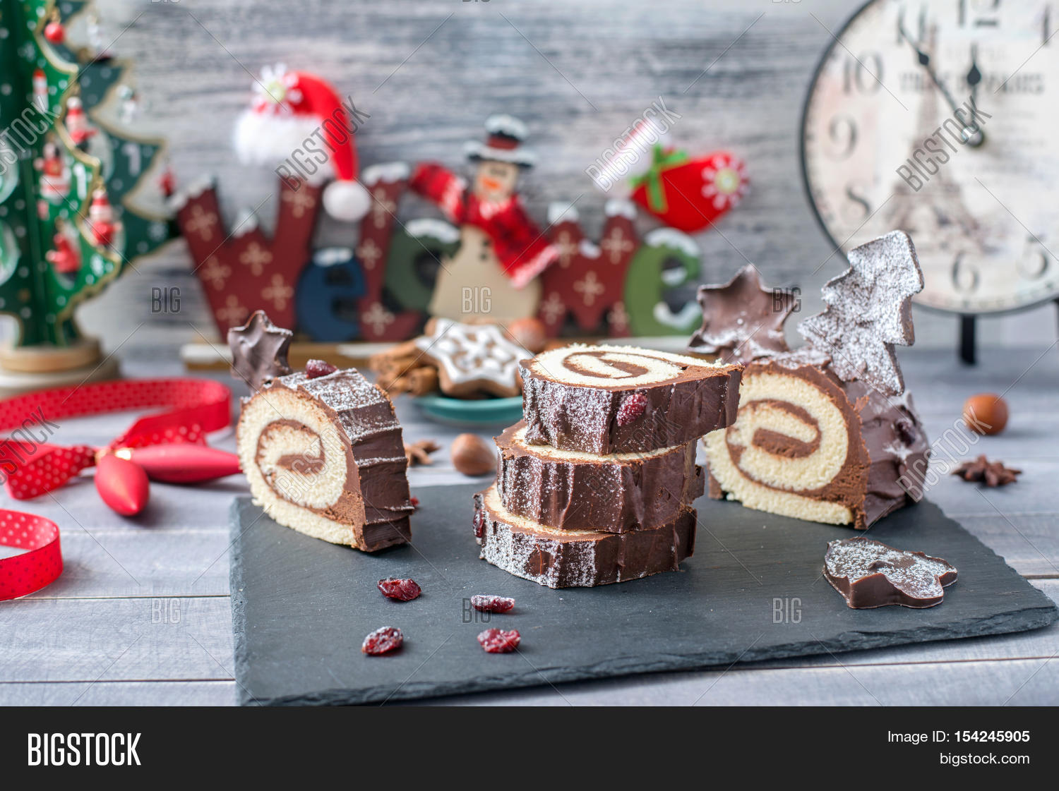 Cakes Bush De Noel Image & Photo (Free Trial) | Bigstock