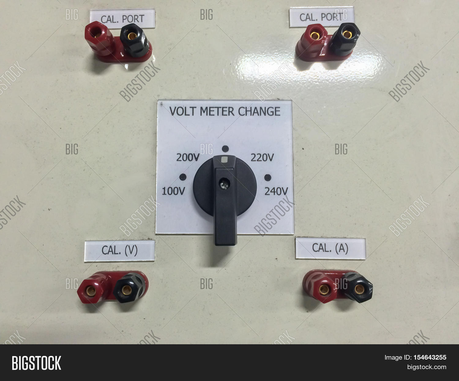 Old Style Voltmeter Image & Photo (Free Trial) | Bigstock