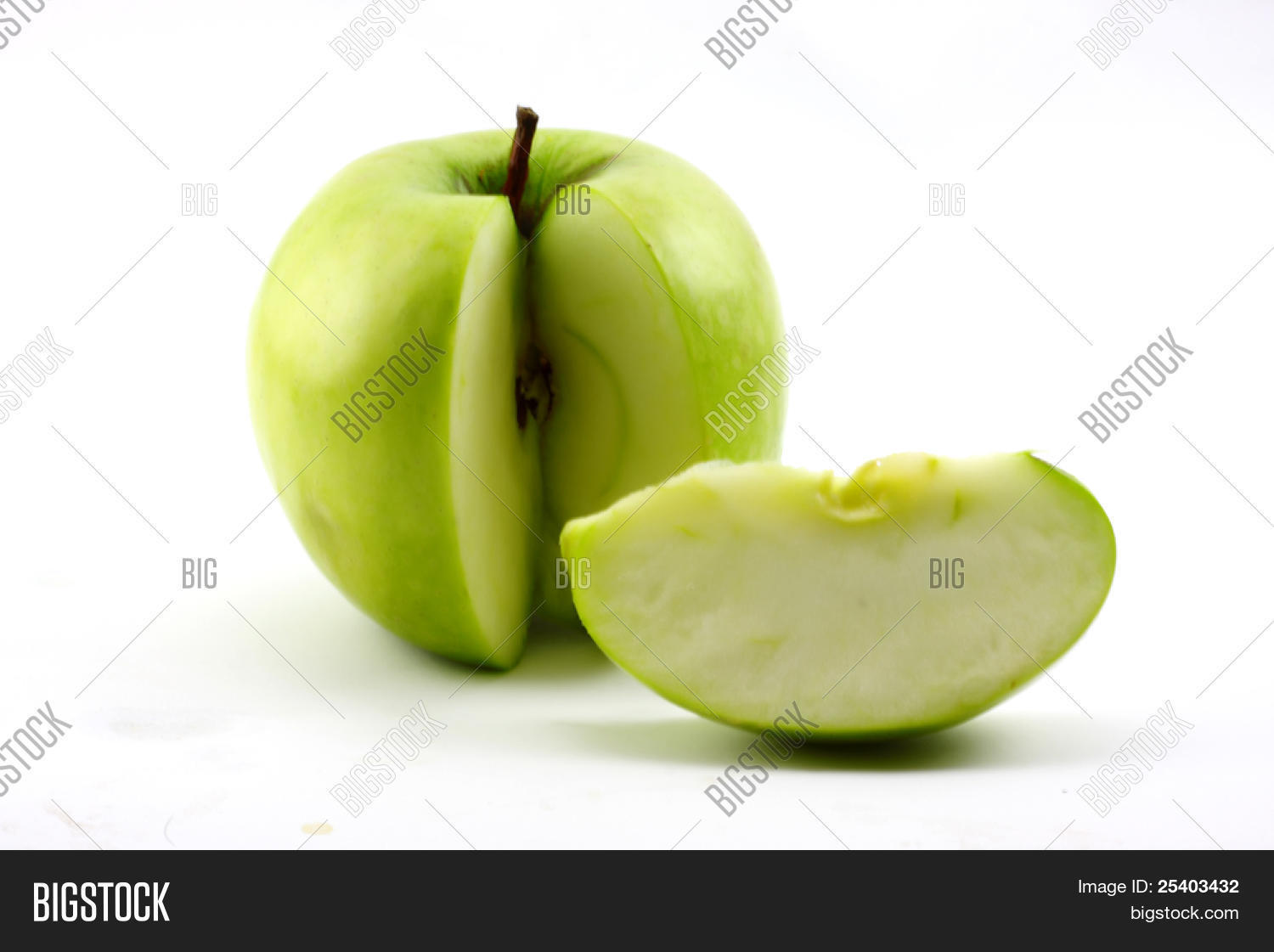 Sliced Green Apple Image & Photo (Free Trial) | Bigstock