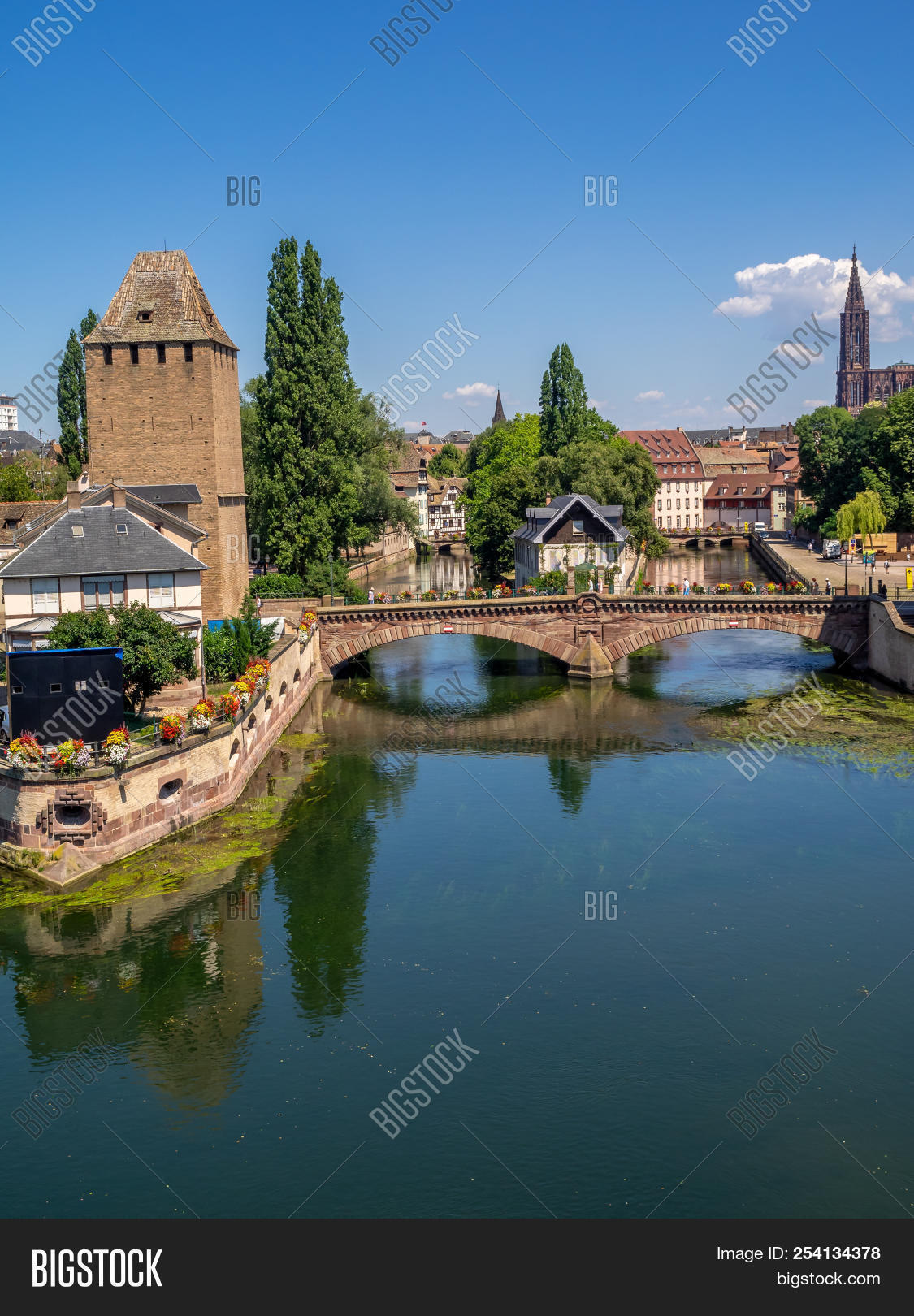 Towers Ponts Couverts Image & Photo (Free Trial) | Bigstock