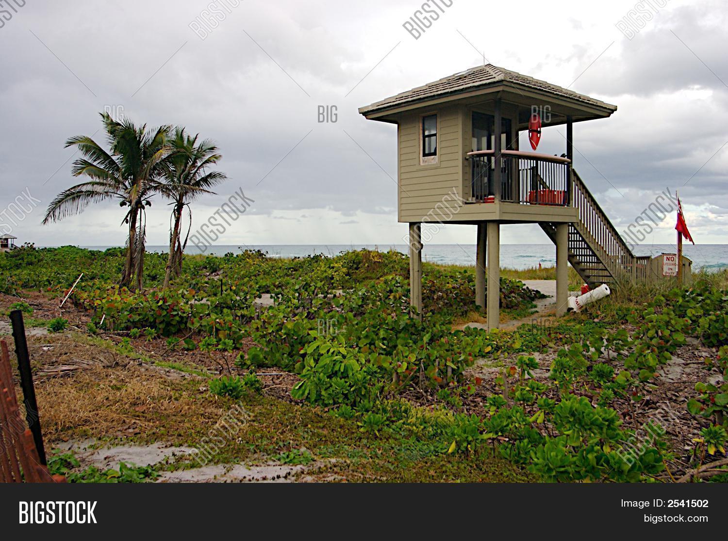 Lifeguard Shack Image & Photo (Free Trial) | Bigstock