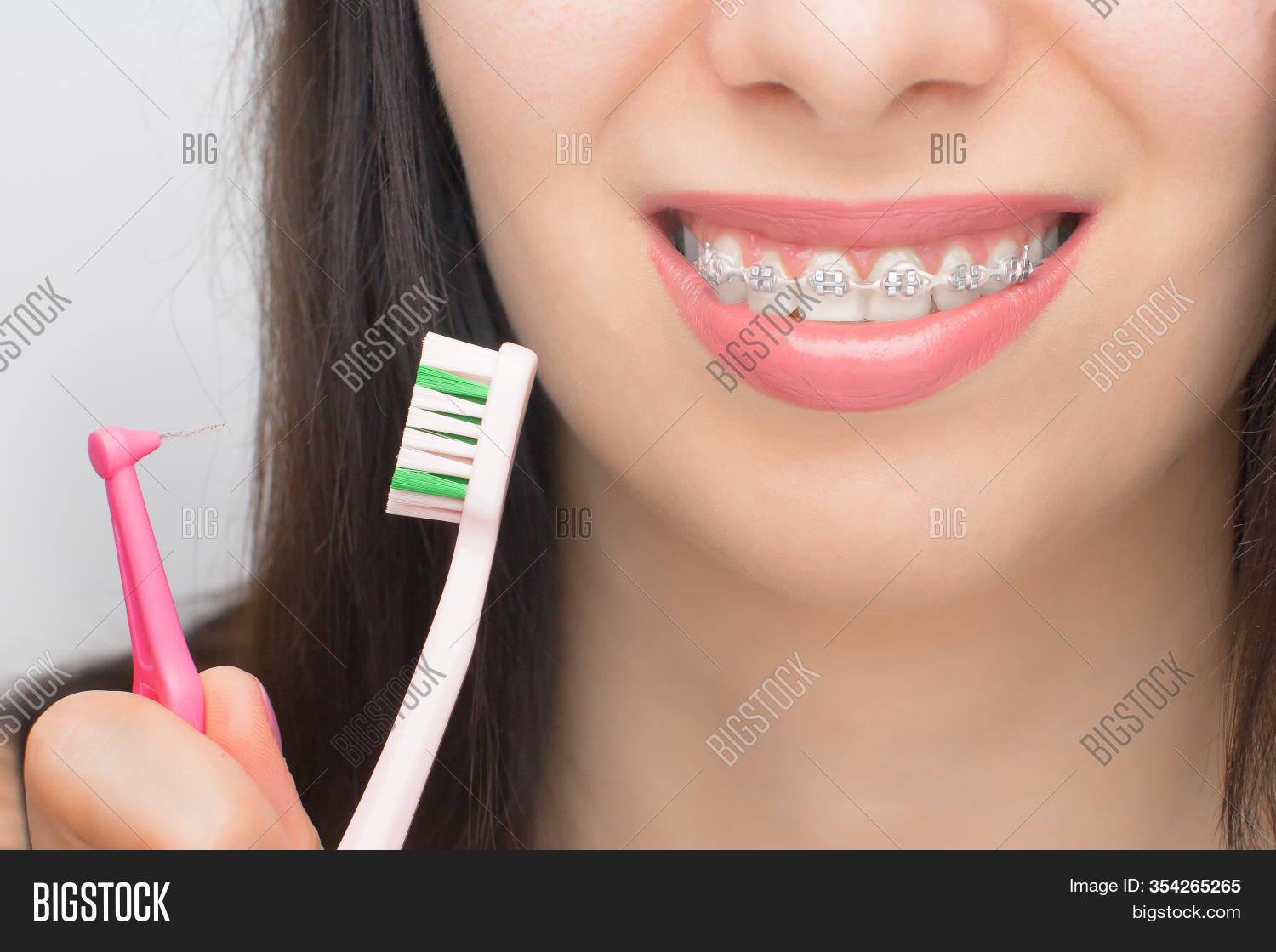 Two Types Brush Image & Photo (Free Trial) | Bigstock