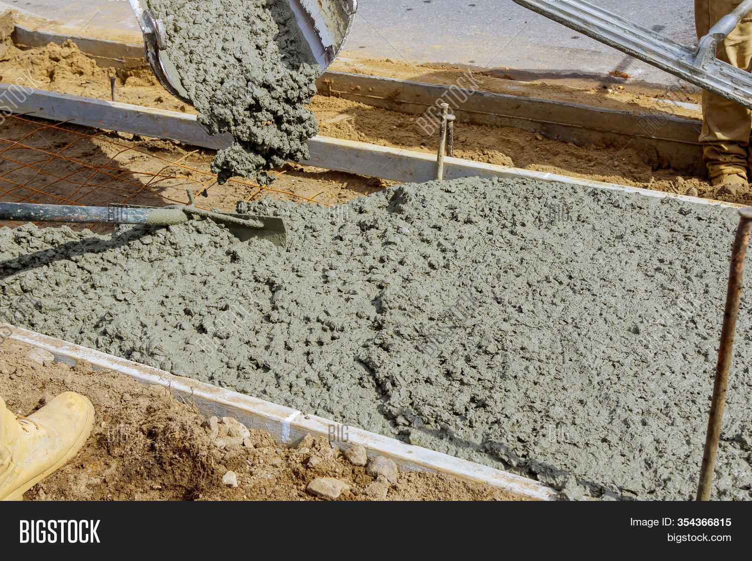 Construction Worker Image & Photo (Free Trial) | Bigstock
