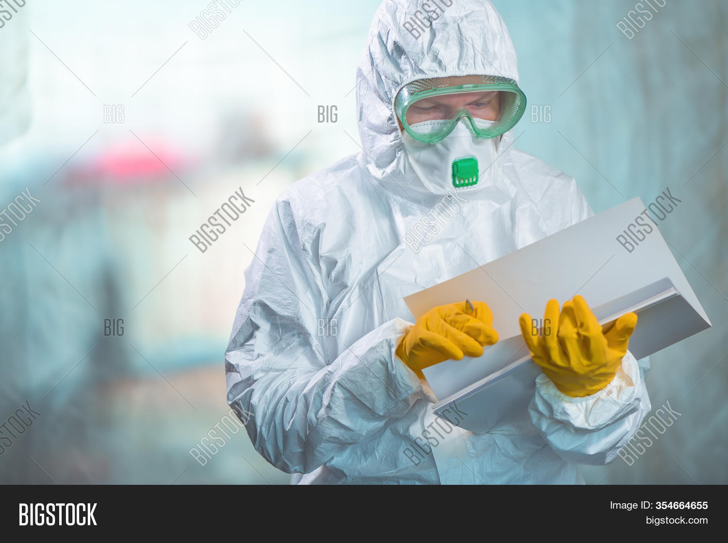 Female Epidemiologist Image & Photo (Free Trial) | Bigstock