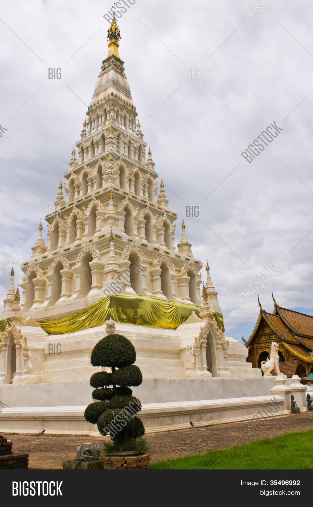 Chedi Wat Chedi Liam Image & Photo (Free Trial) | Bigstock