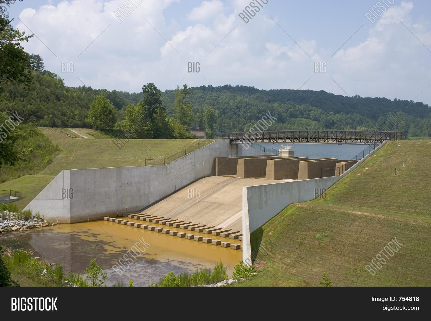 Mountain Reservoir Dam Image & Photo (Free Trial) | Bigstock