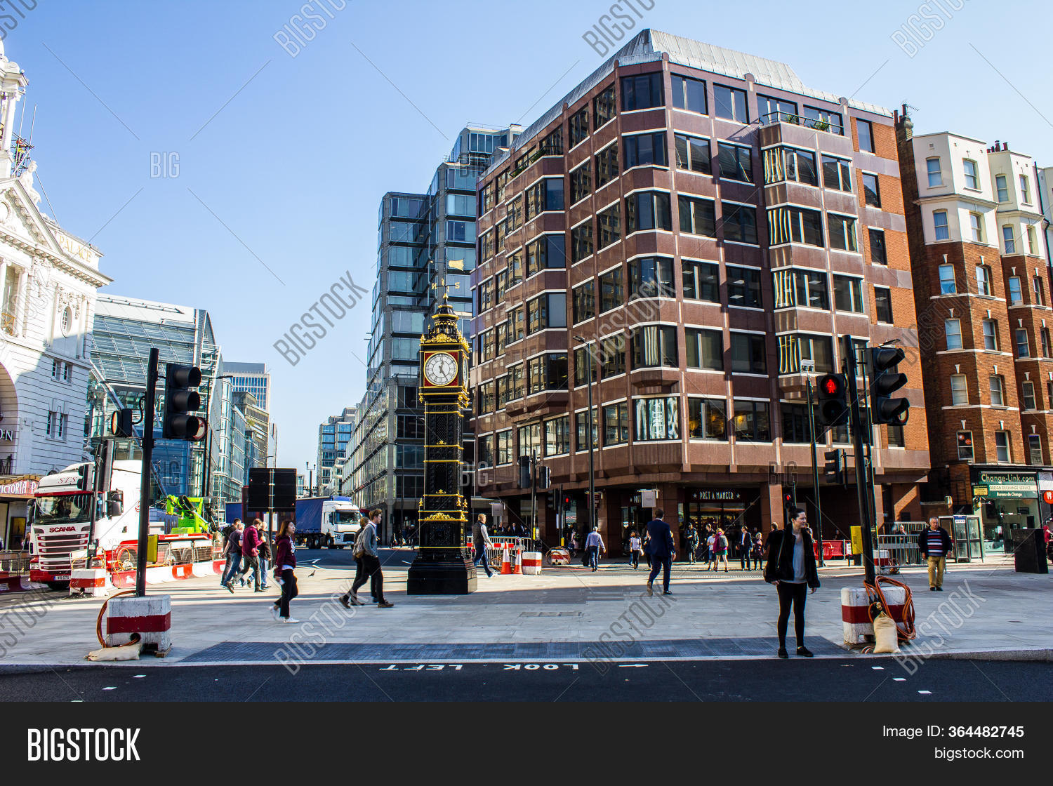London, Uk - October Image & Photo (Free Trial) | Bigstock