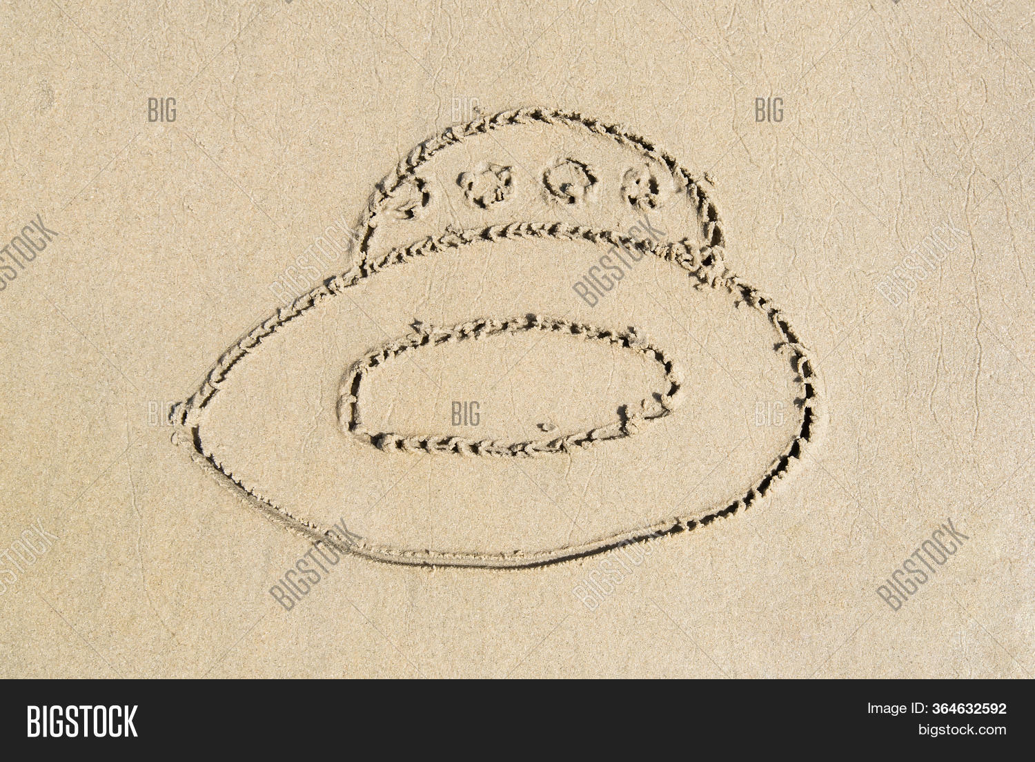Simple Drawing Sand On Image & Photo (Free Trial) | Bigstock