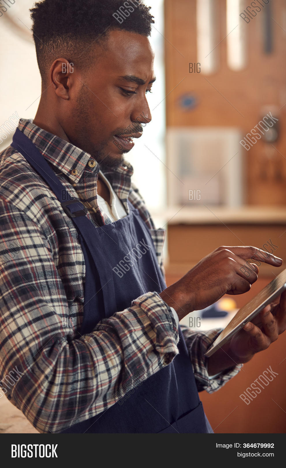 Male Craftsman Image & Photo (Free Trial) | Bigstock