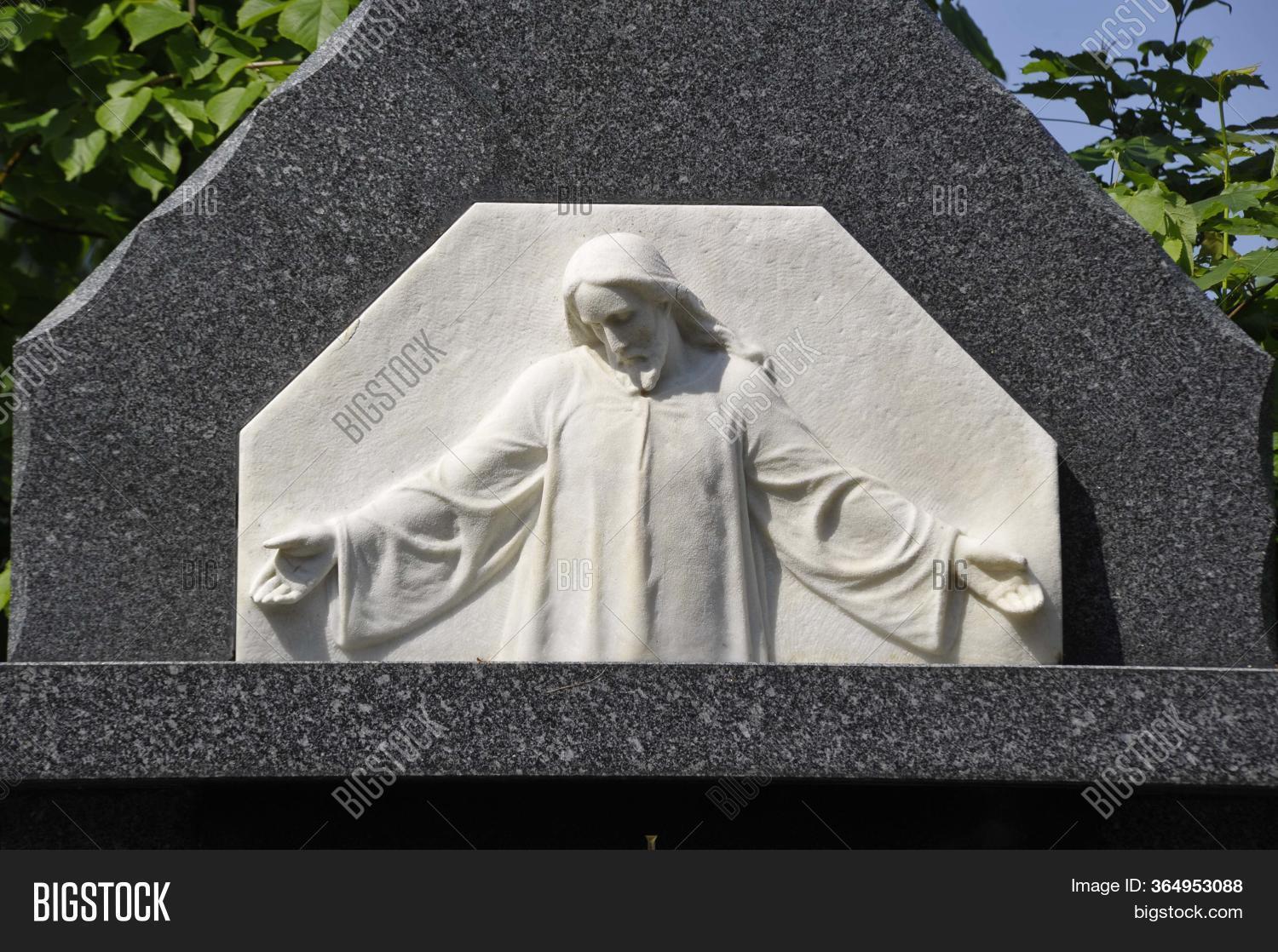 Jesus Christ Monument Image & Photo (Free Trial) | Bigstock