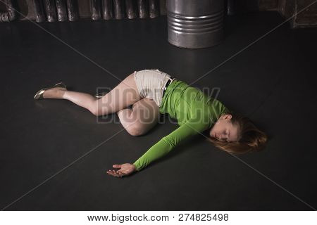 Lifeless Unconscious Image & Photo (Free Trial) | Bigstock