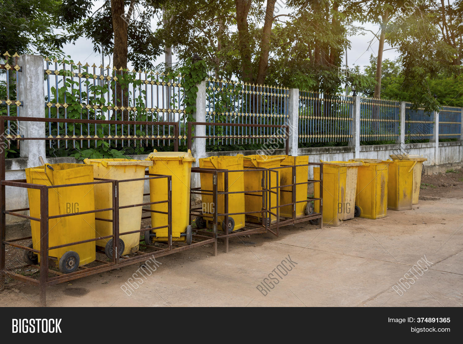 Yellow Trash Can Image & Photo (Free Trial) | Bigstock