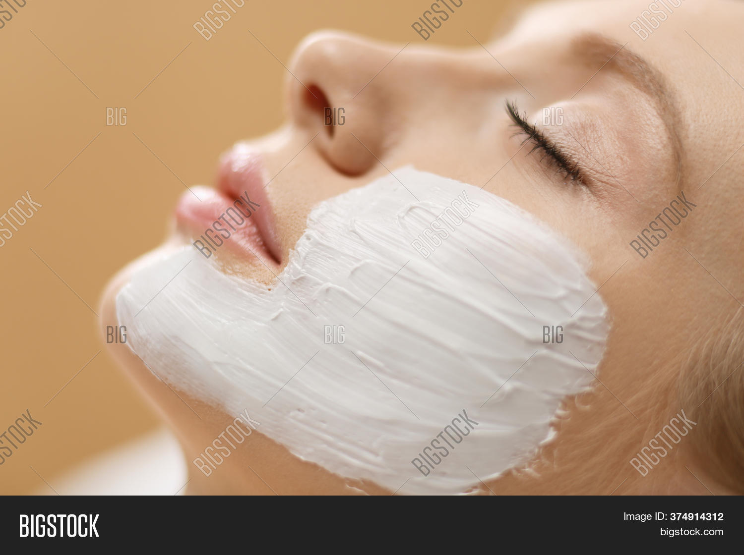 Spa Facial Mask Image & Photo (Free Trial) | Bigstock