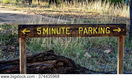 5 Minute Parking Sign Image & Photo (Free Trial) | Bigstock