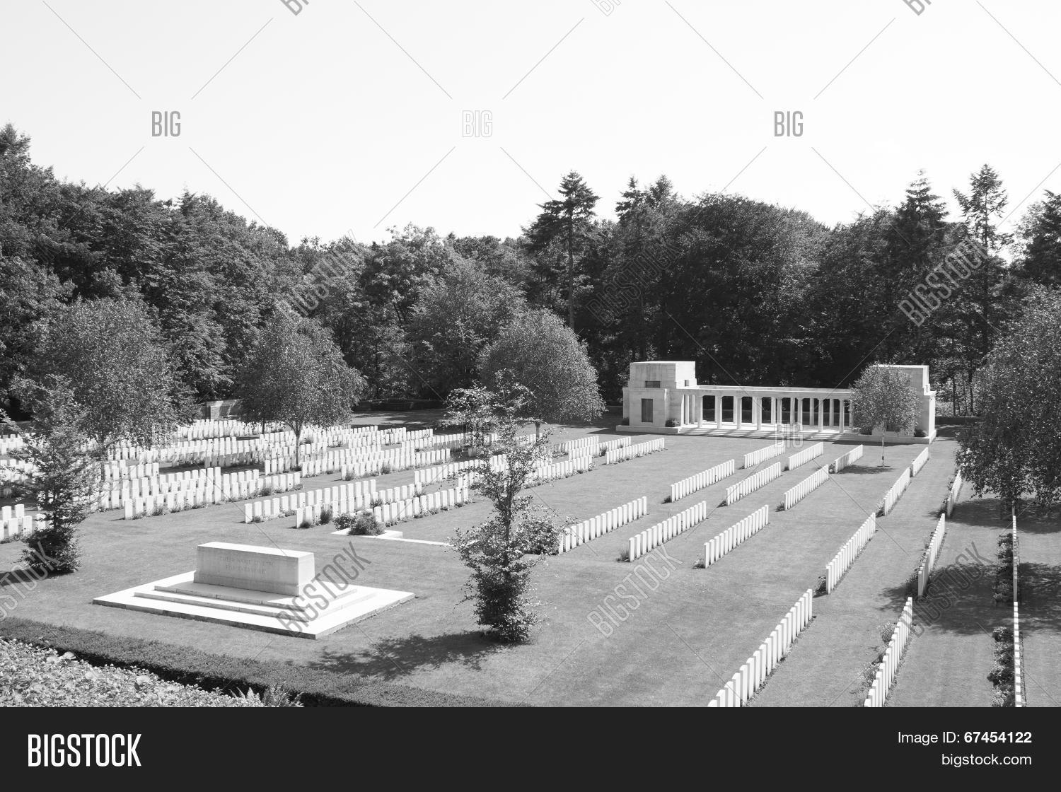 New British Cemetery Image & Photo (Free Trial) | Bigstock