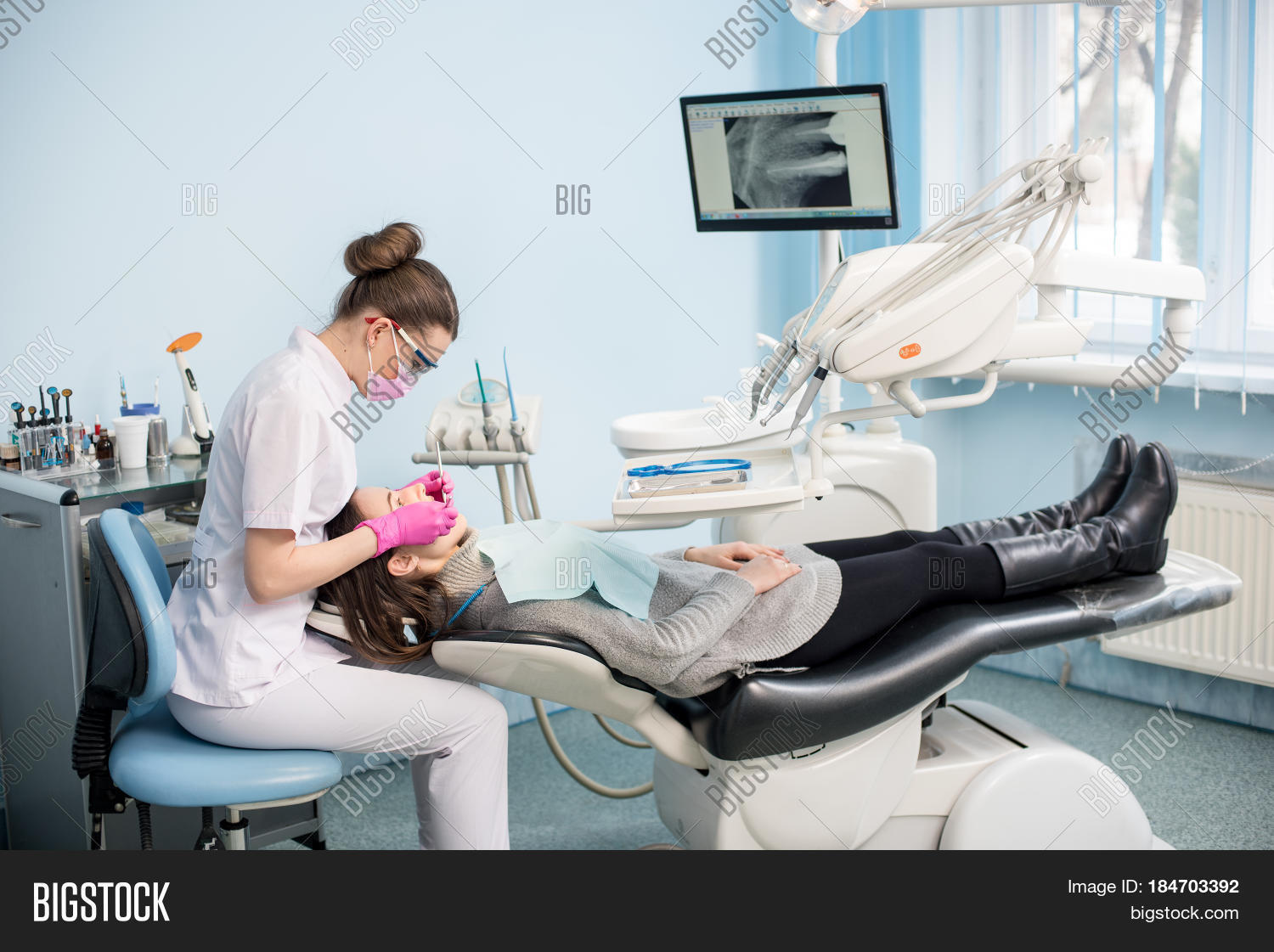 Female Dentist Dental Image & Photo (Free Trial) | Bigstock