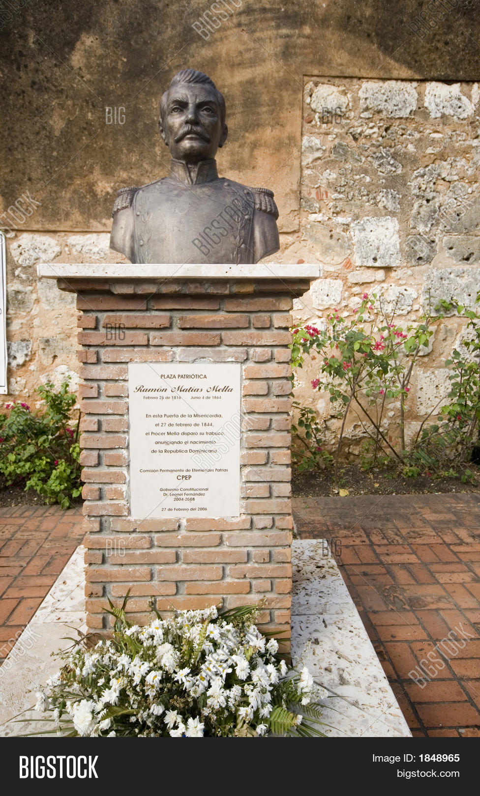 Statue Ramon Matias Image & Photo (Free Trial) | Bigstock