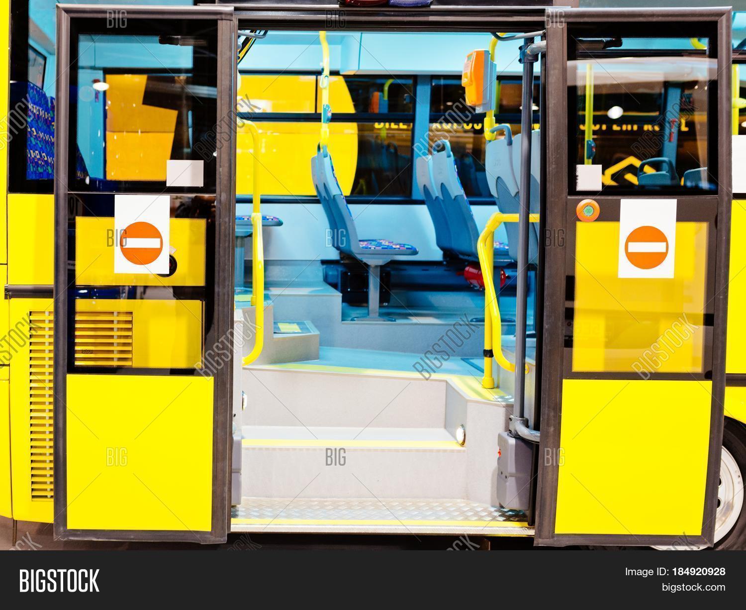 Modern City Bus Image & Photo (Free Trial) | Bigstock