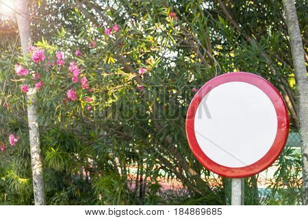 Blank Round Sign Image & Photo (Free Trial) | Bigstock