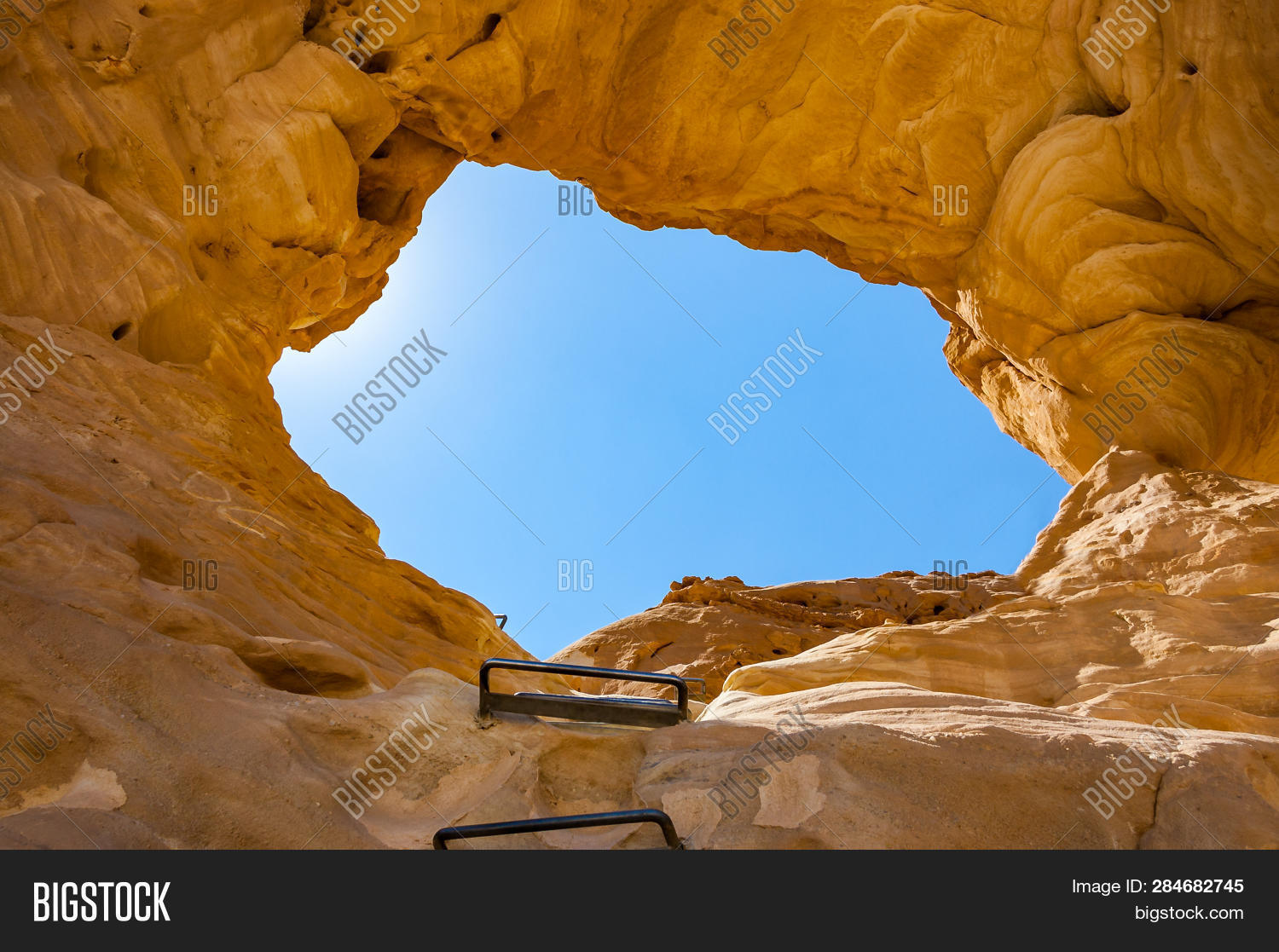 Arches, Amazing Round Image & Photo (Free Trial) | Bigstock