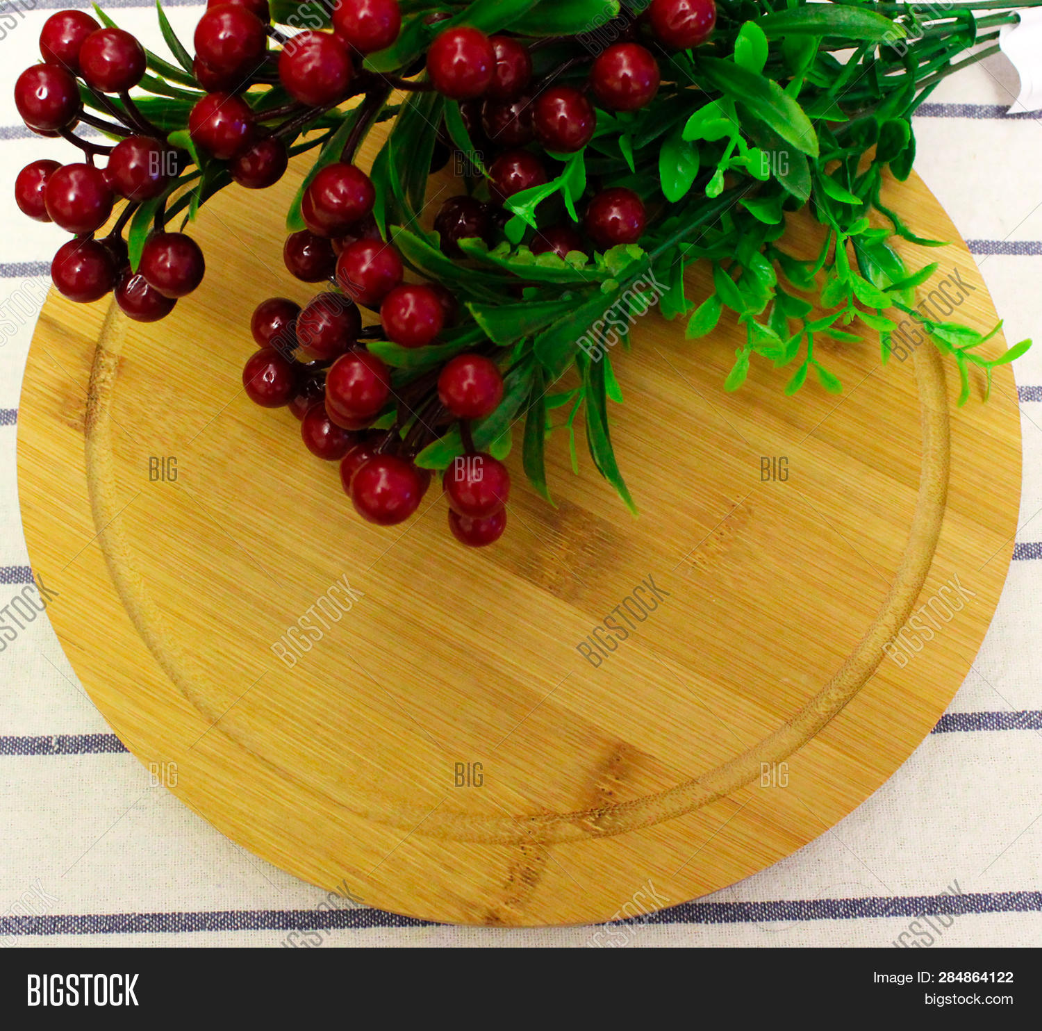 Red Round Berry, Green Image & Photo (Free Trial) | Bigstock