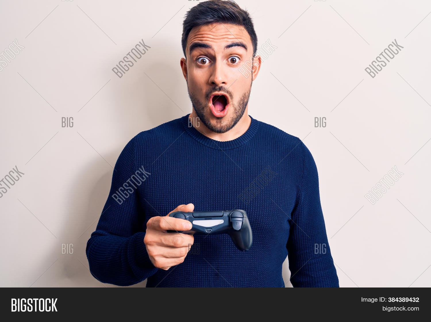Handsome Gamer Man Image & Photo (Free Trial) | Bigstock