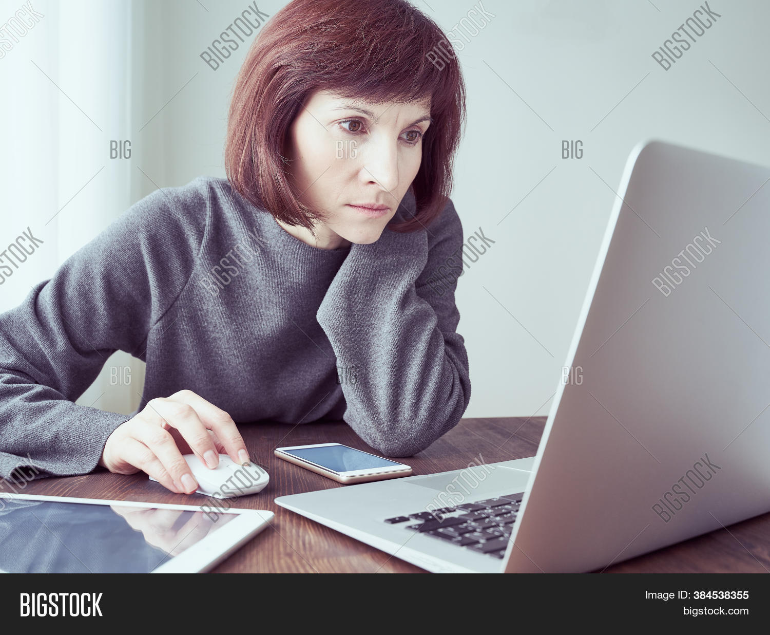 Woman Looking Image & Photo (Free Trial) | Bigstock