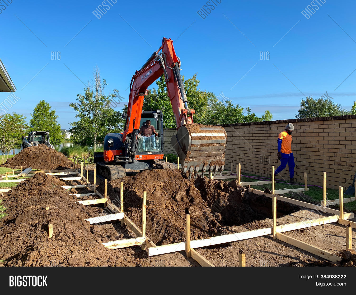 Backhoe Digging Hole Image & Photo (Free Trial) | Bigstock