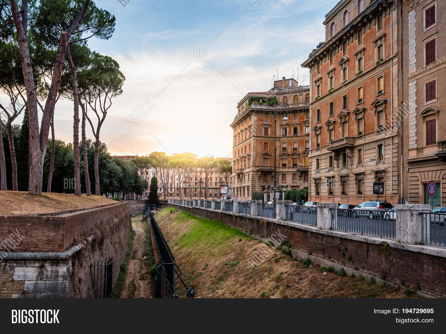 Imagen y foto Rome Italy - August (prueba gratis) | Bigstock