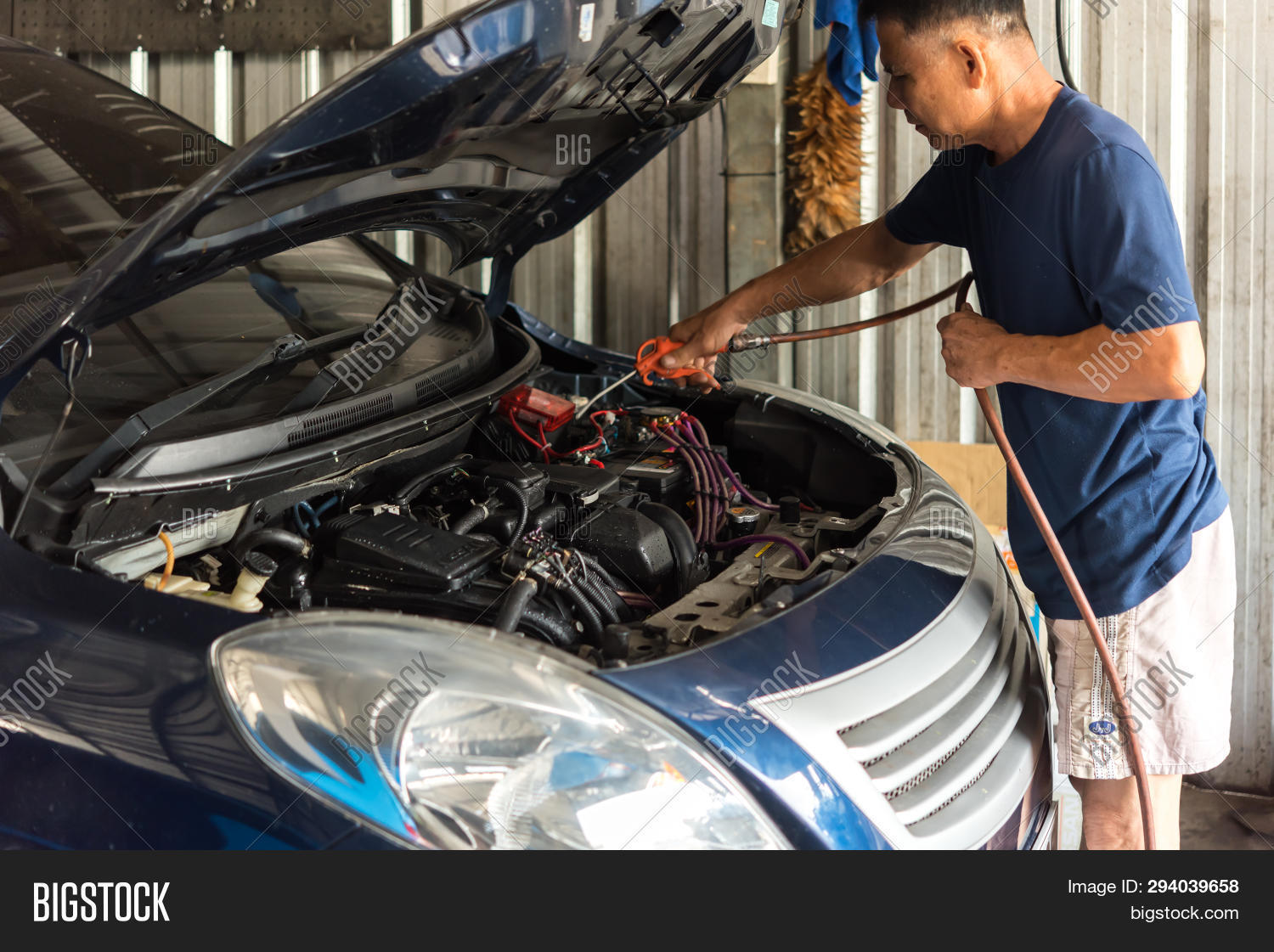 Checking Car Engine Image & Photo (Free Trial) | Bigstock