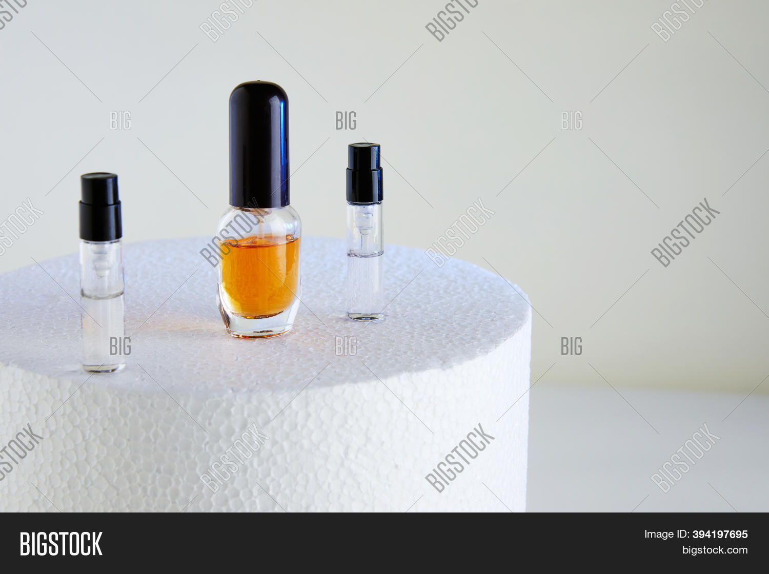 Dropper Bottle Perfume Image & Photo (Free Trial) | Bigstock