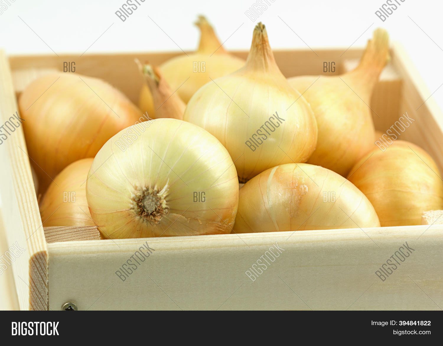 Organic Onions Wooden Image & Photo (Free Trial) | Bigstock