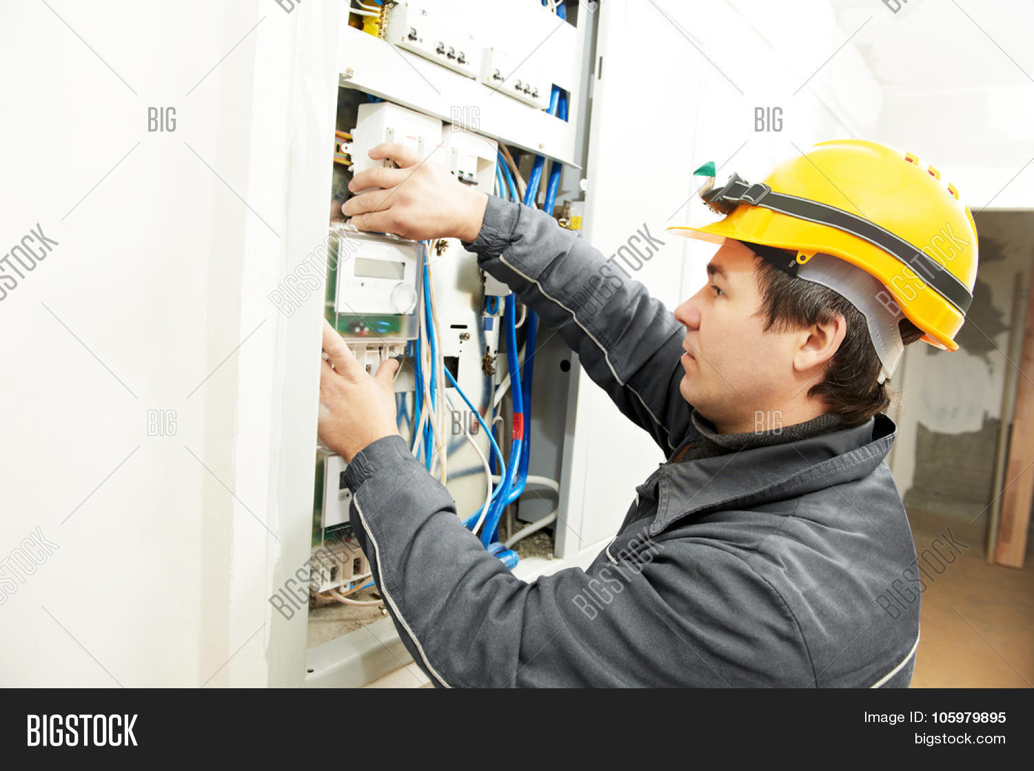 Electrician Builder Image & Photo (Free Trial) | Bigstock