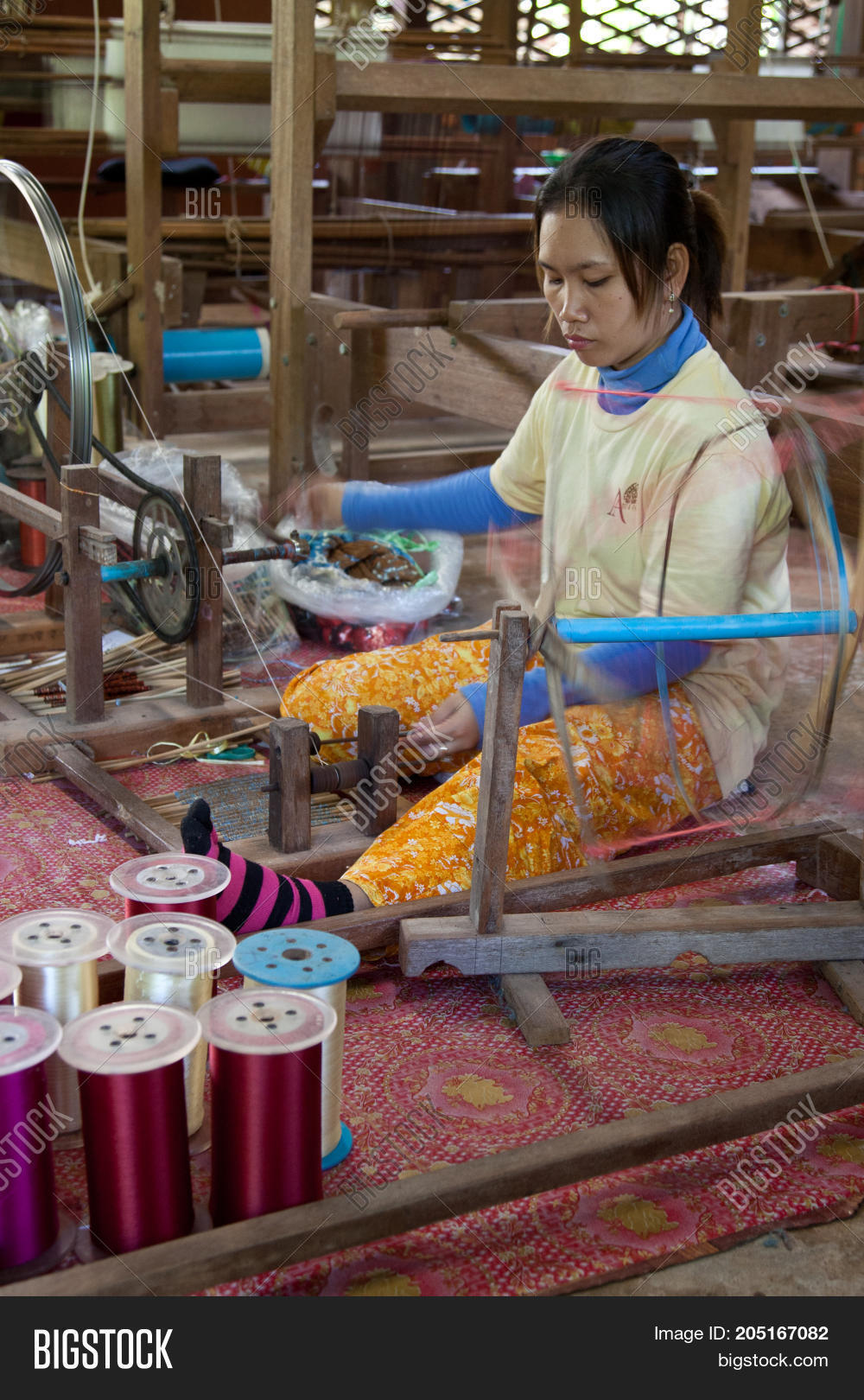 Woman Creating Thread Image & Photo (Free Trial) | Bigstock