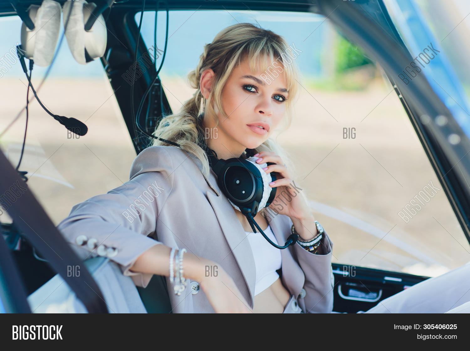 Female Pilot Cockpit Image & Photo (Free Trial) | Bigstock