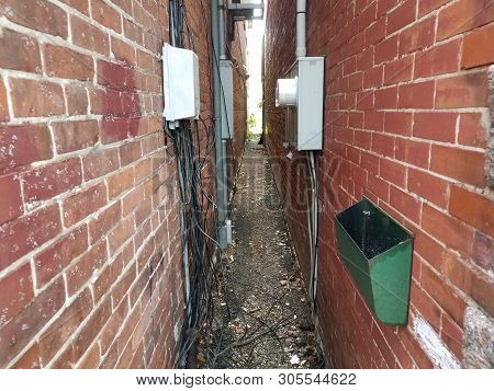 Red Brick Alley Image & Photo (Free Trial) | Bigstock