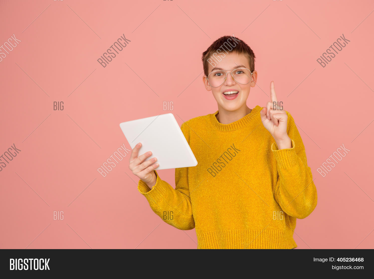 Scrolling Tablet, Image & Photo (Free Trial) | Bigstock